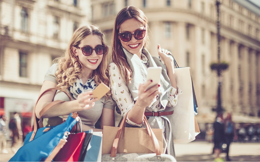 New Luxury: Technology & Socialization - The Robin Report